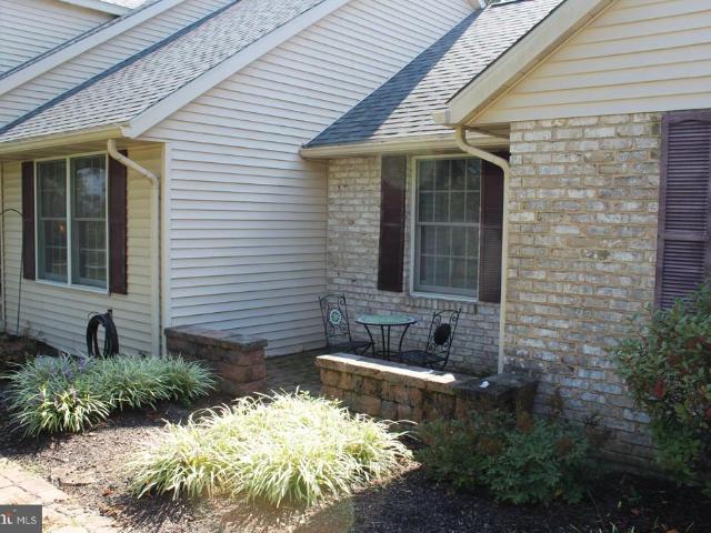 250 Indian Lane