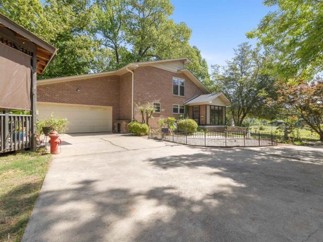 250 Ivy Drive