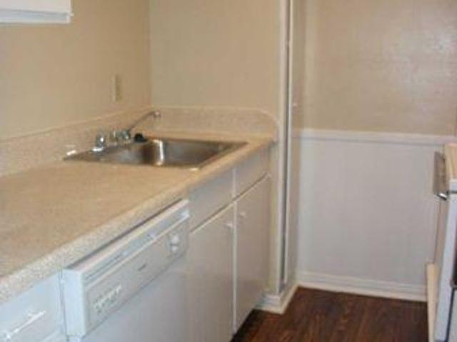 $250 off 1st full month on select units! Beaumont, TX