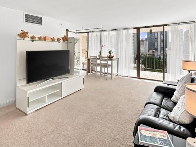 250 Ohua Ave Apt 9C, Honolulu, HI 96815