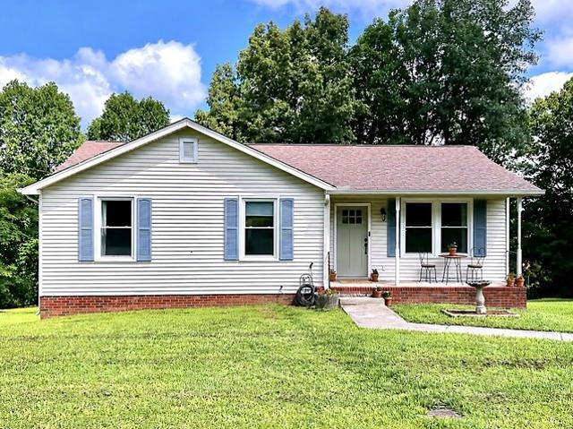 250 Old Columbia Rd, Dickson, TN 37055