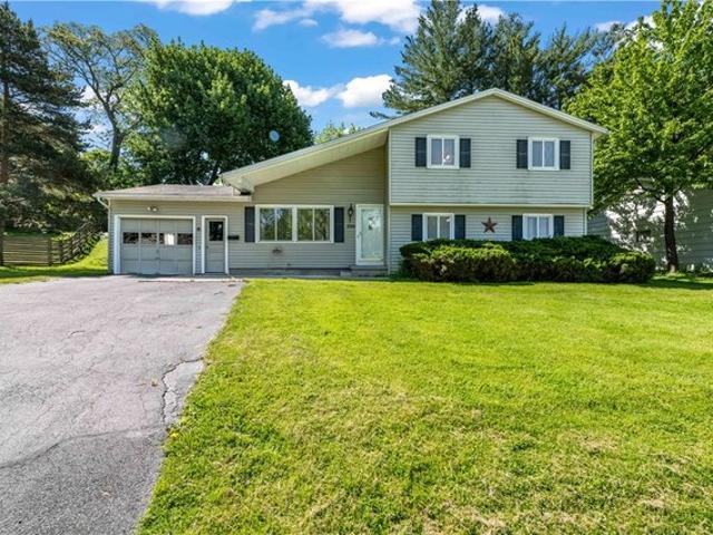 250 Lake Shore Boulevard Ext, Rochester, NY 14617