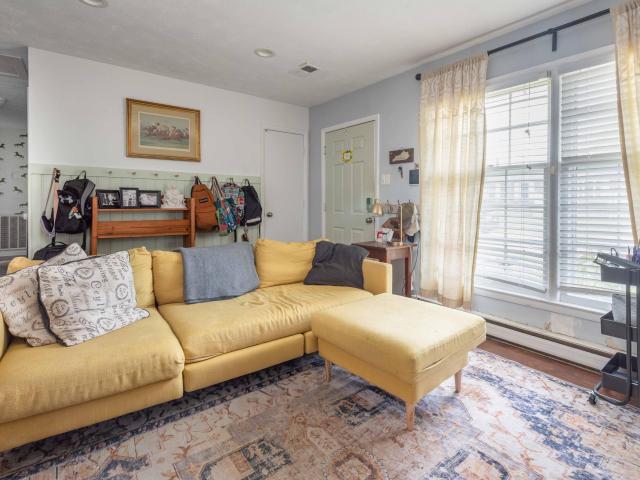 250 Lynnwood Drive