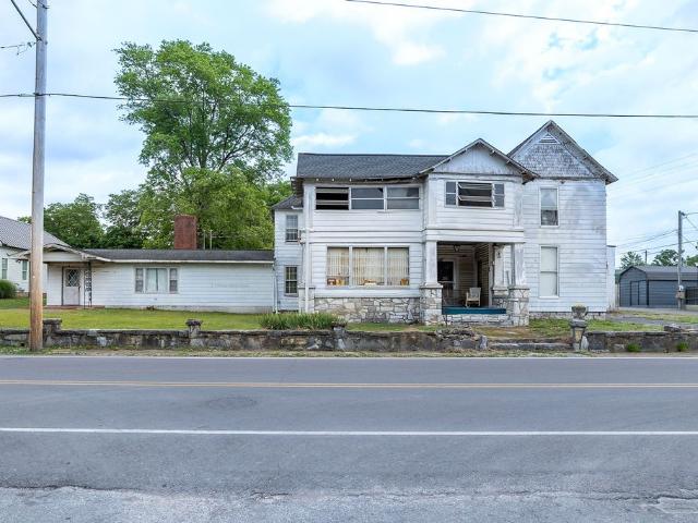 250 Main St