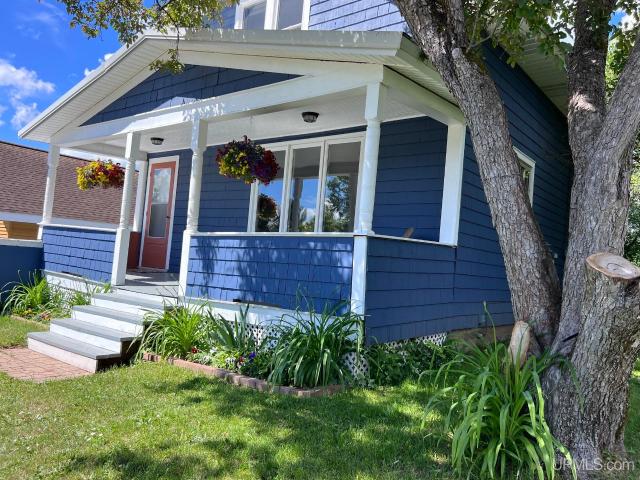 250 N Steel Street