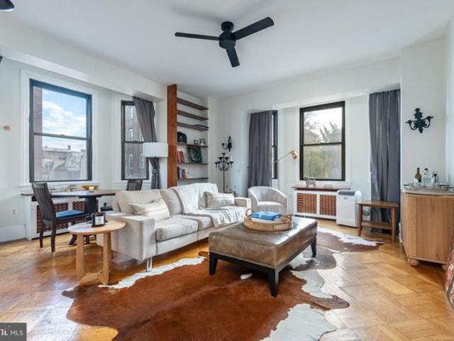 250 S 13th St Apt 3E, Philadelphia, PA 19107