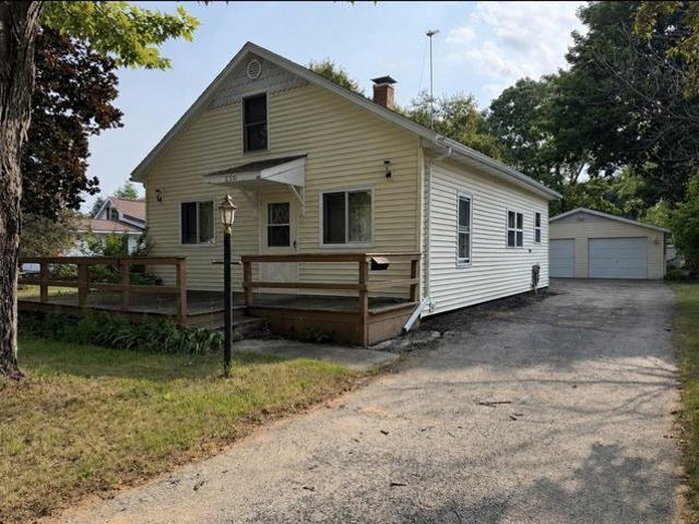 250 S Brown Ave, Peshtigo, WI 54157