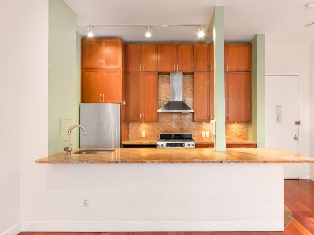 250 South End Avenue, New York, NY