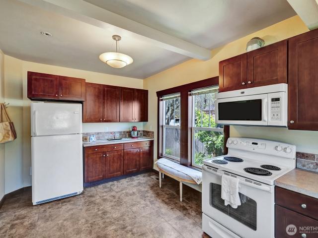 250 SE Andrews St, Issaquah, WA 98027 | MLS #2532