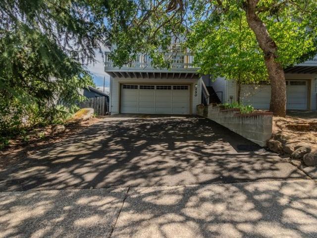 250 Sheridan St, Ashland, OR 97520