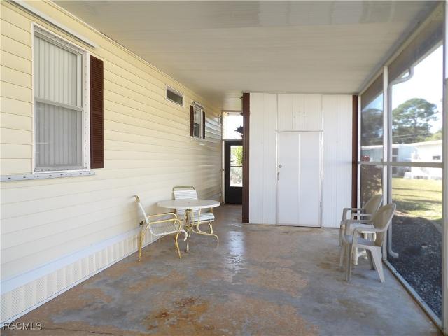 250 Shrub Ln N, North Fort Myers, FL 33917 | MLS #2025024 | Compass