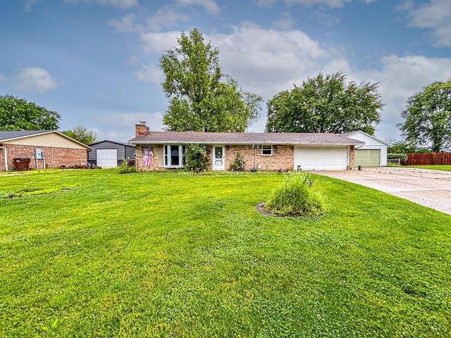 250 Sunnybrook Trl, Enon, OH 45323