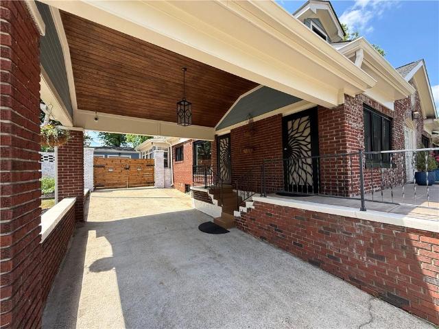 250 Sunset Avenue NW