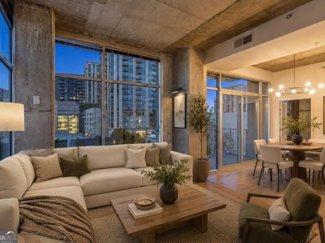 250 Pharr Rd NE Apt 808, Atlanta, GA 30305