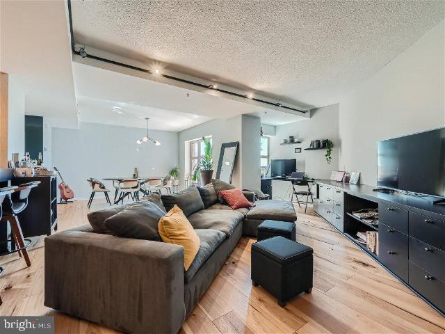 250 President St, Unit 1004, Baltimore, MD 21202 | MLS #MDBA2211 | Compass