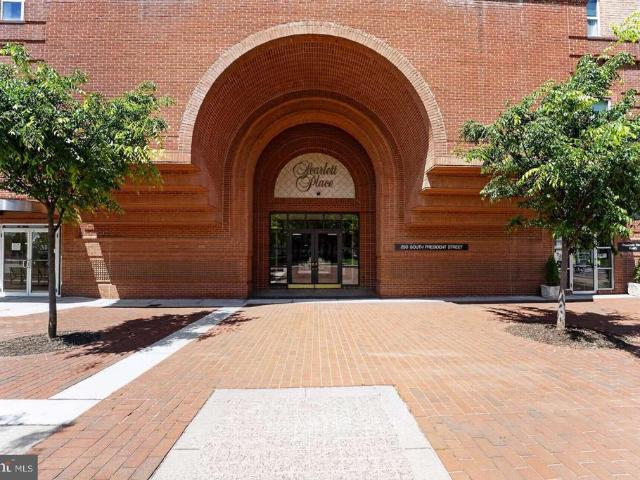 250 President Street # 805