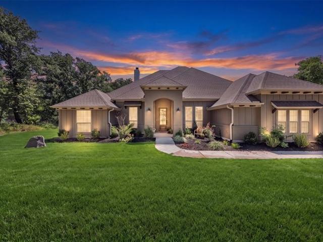 250 Red Top Rd, Poolville, TX 76487