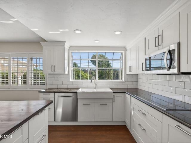 250 W Avenida De Las Flores, Thousand Oaks, CA 91360 | Compass