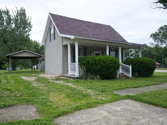 250 W Franklin St, Lyons, IN 47443