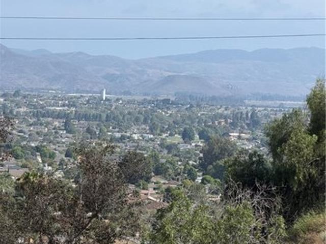 250 W Highland Dr, Camarillo, CA 93010