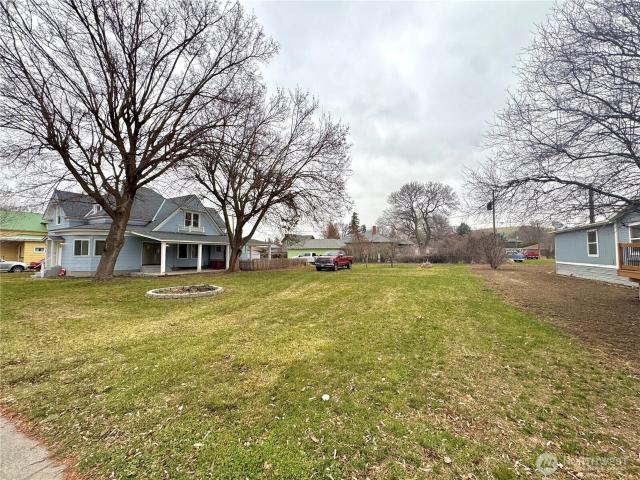 250 W Sixth Street