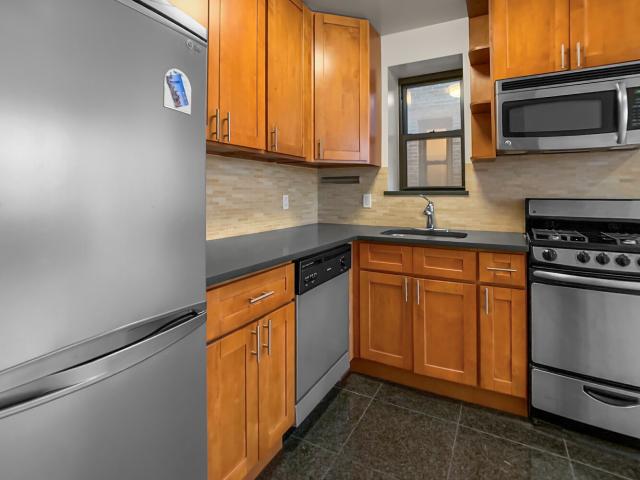250 West 105th Street, New York, NY