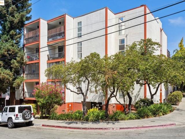 250 Whitmore St Apt 202, Oakland, CA 94611