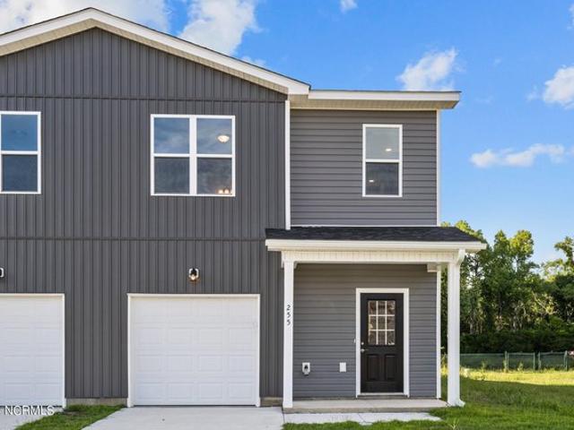 250 Winstead Loop Rd, Richlands, NC 28574
