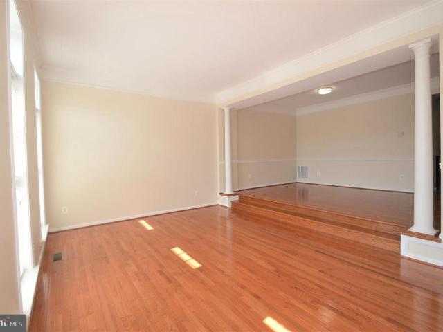 25140 Boomerang Terrace