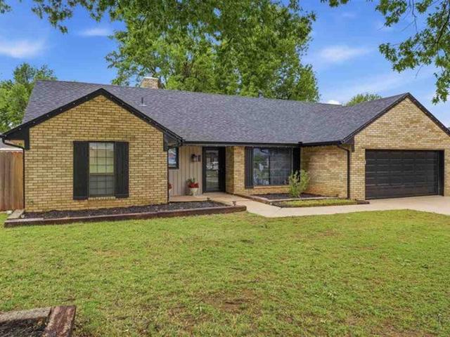 2514 Bluestem Rd, Ponca City, OK 74604
