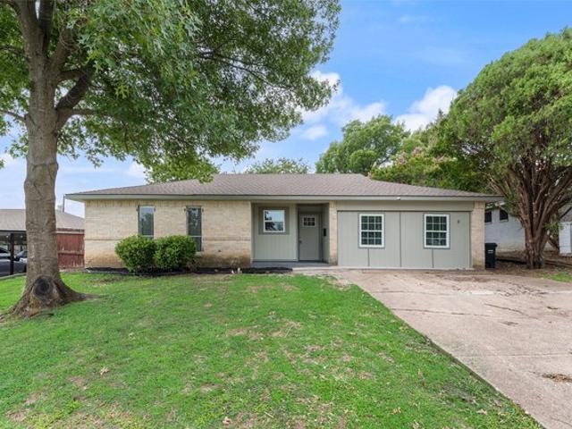 2514 Bobwhite Blvd, Mesquite, TX 75149