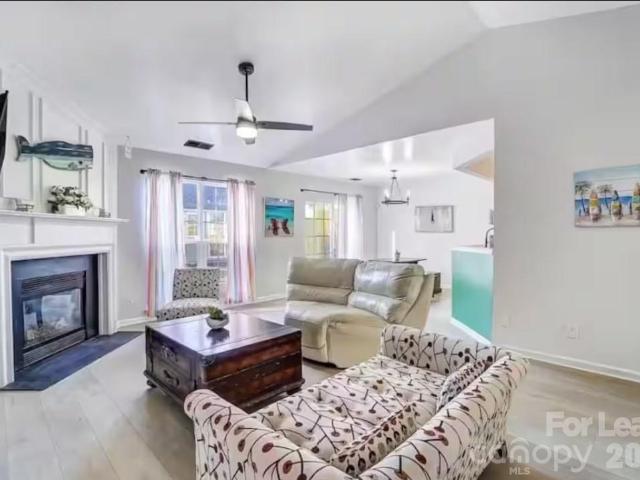 2514 Caprock Court