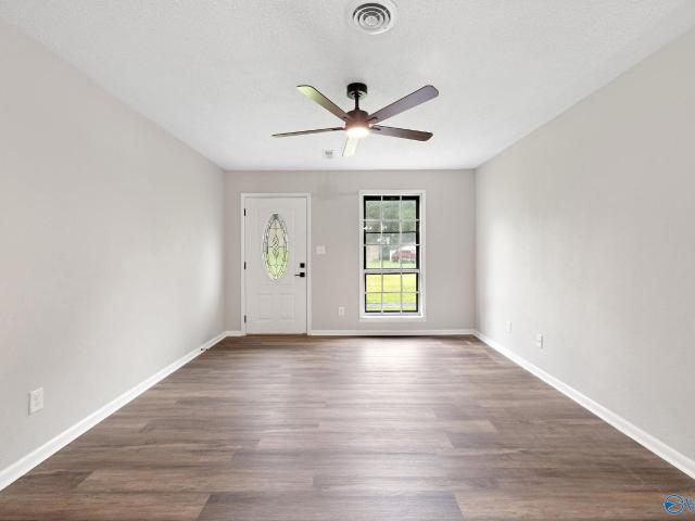 2514 Crockett Circle