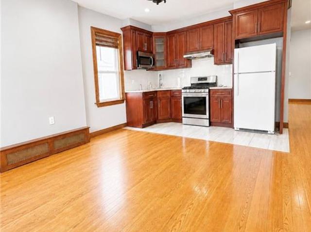 2514 East 24th Street