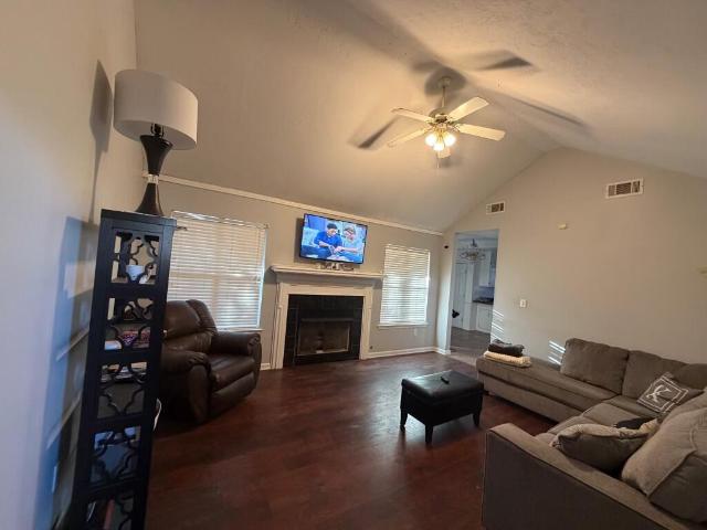 2514 Lennys Drive