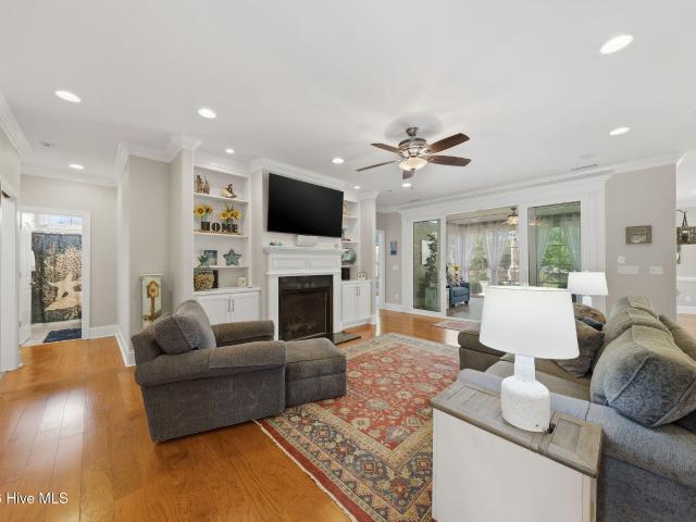 2514 Sugargrove Trail NE
