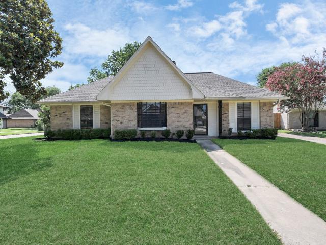 2514 Trailside Court