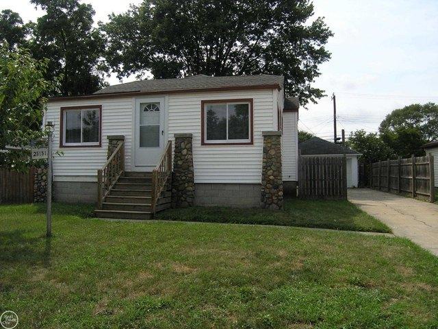 25151 Dodge St, Roseville, MI 48066