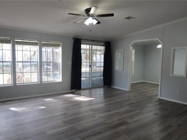 25157 Buttonwood Dr, Astatula, FL