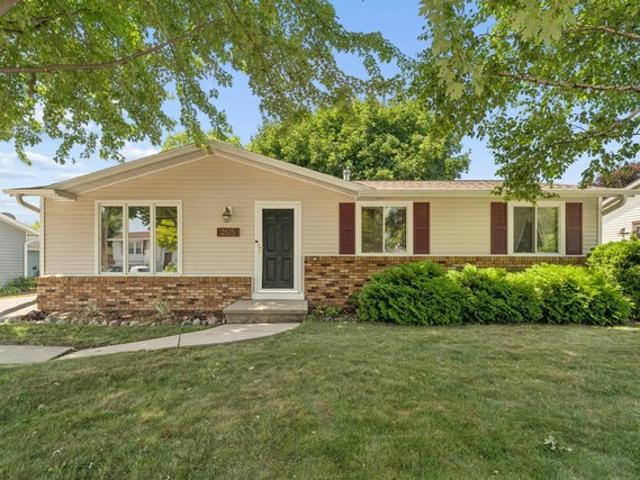 2515 Minerva St, Oshkosh, WI 54901