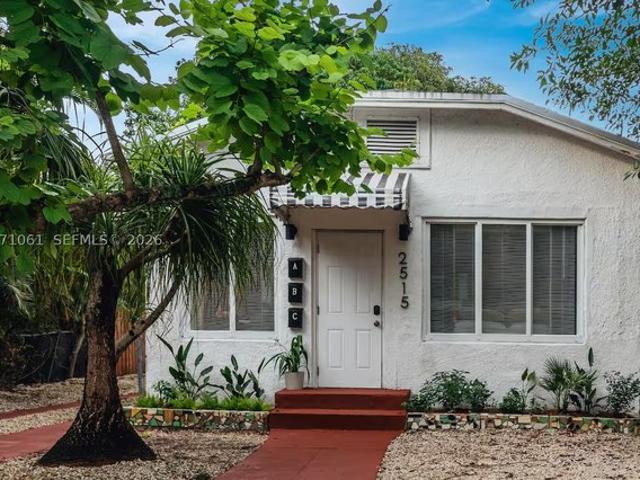 2515 NE 182nd St, North Miami Beach, FL 33160