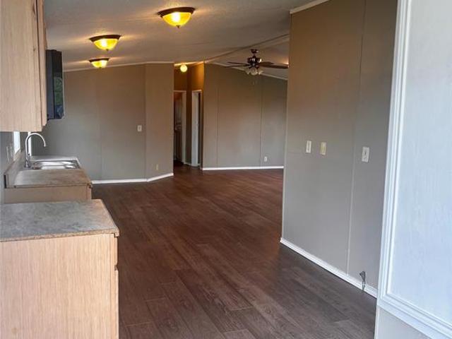 2515 Oyster Creek Bend