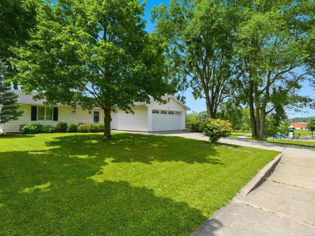 2515 Clifton Hills Drive