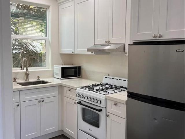 2515 Crest View Dr, Unit 1, Los Angeles, CA 90046 | MLS #SR26072 | Compass