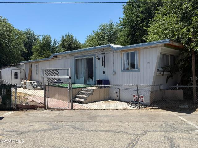 2515 E Avenue I E, Lancaster, CA 93535 | MLS #25005 | Compass