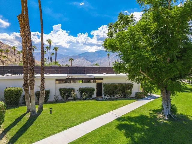 2515 E Jacaranda Road