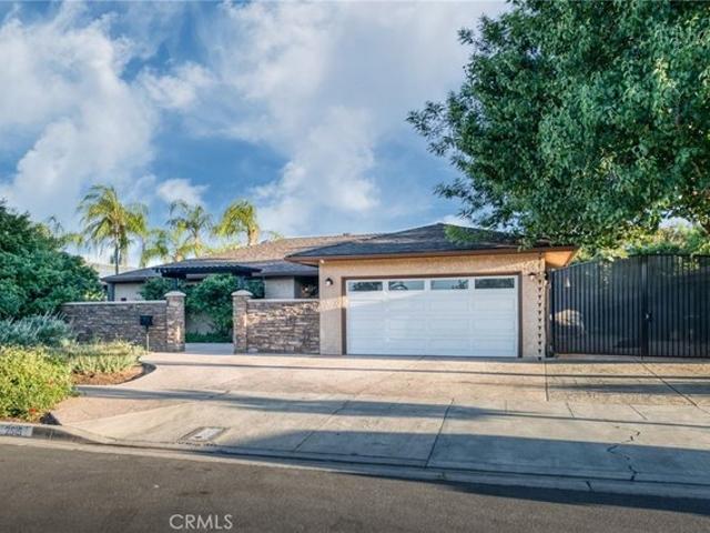 2515 E Los Altos Ave, Fresno, CA 93710