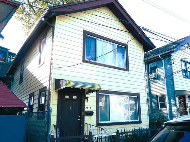 2515 Far Rockaway Blvd, Far Rockaway, NY 11691