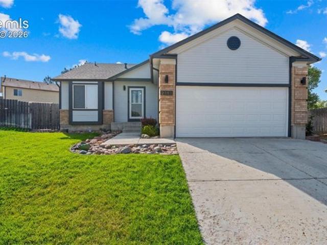 2515 Richmond Dr, Colorado Springs, CO 80922
