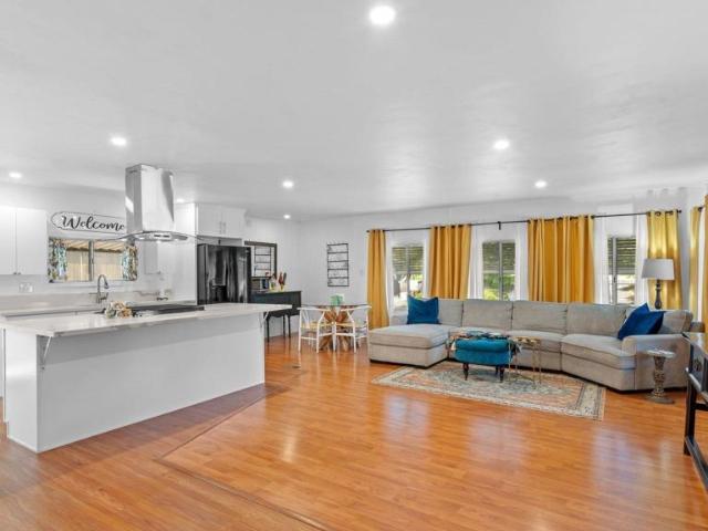 2515 Sweetwater Rd 77